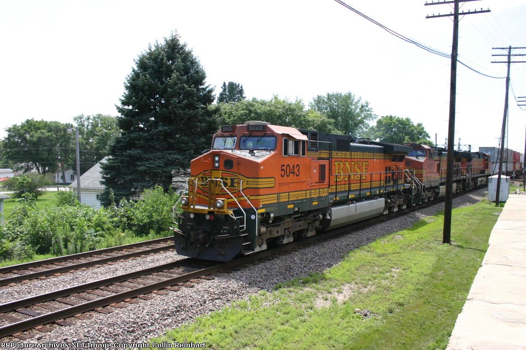 BNSF 5043